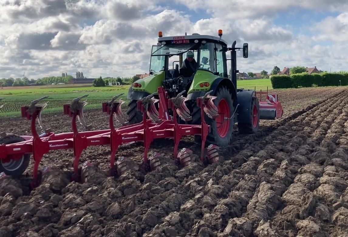Seizoen bepalend voor meerwaarde ecoploeg ten opzichte niet-kerende grondbewerking | ccbt